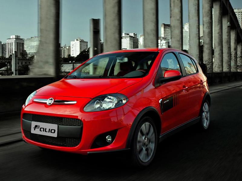 Fiat Palio 5P Attractive (2014)