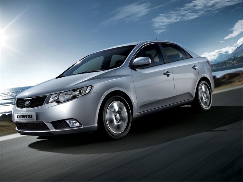 KIA Cerato Forte EX 2.0 Full (2013)