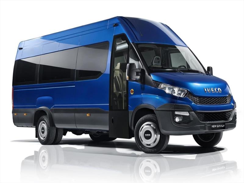 Iveco Daily Minibus 3.0L 19+1 (2018)