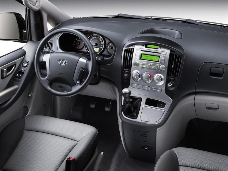 Hyundai H1 Mini Bus 12 Pas. CRDi Full Premium Aut (2015)