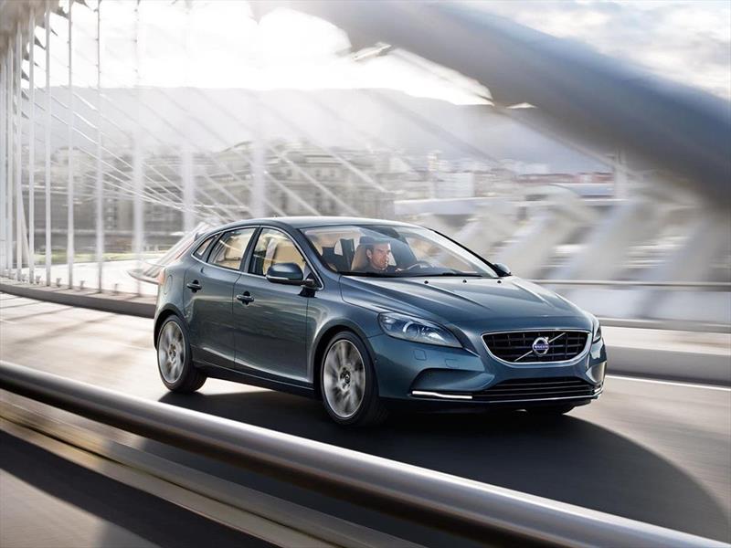 Volvo V40 2.0L T4 R-Design Aut (2019)