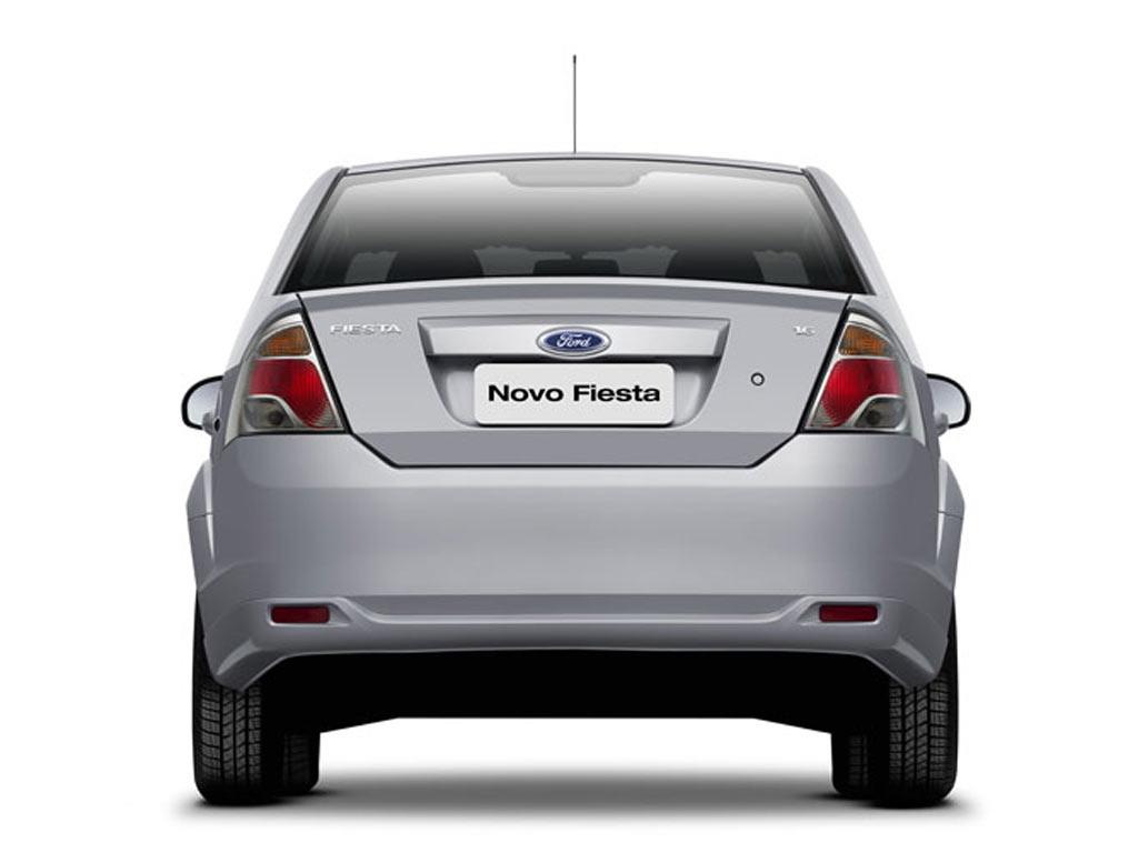 Ford Fiesta Ikon Hatch First 1.6L (2011)