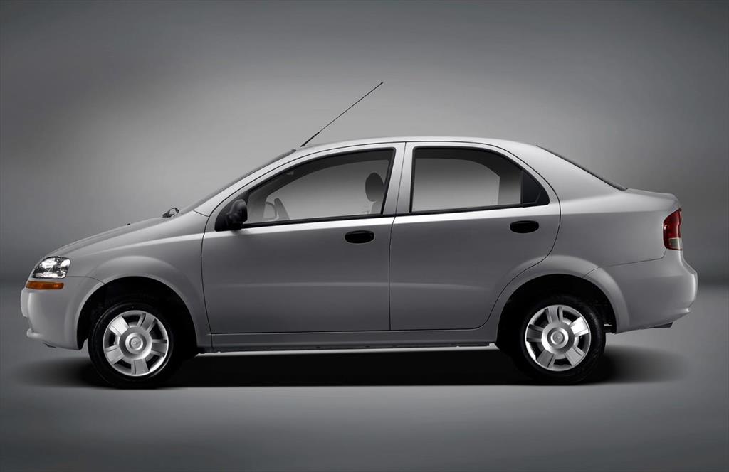 Carros - Chevrolet - Información Aveo Family