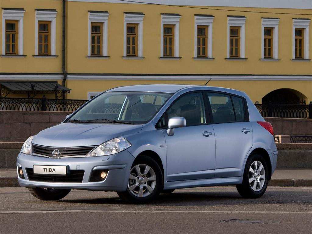 Nissan Tiida Sport 1.6L S (2014)
